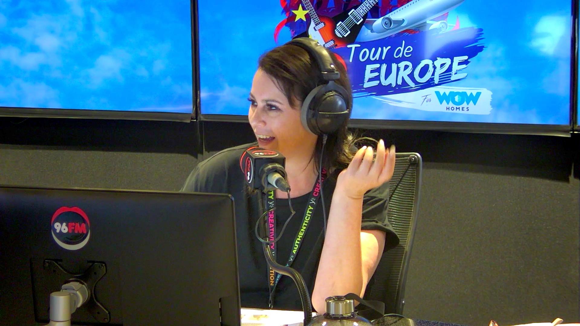 Jon Pinder popped in and Lisa revealed a very weird dream she had…