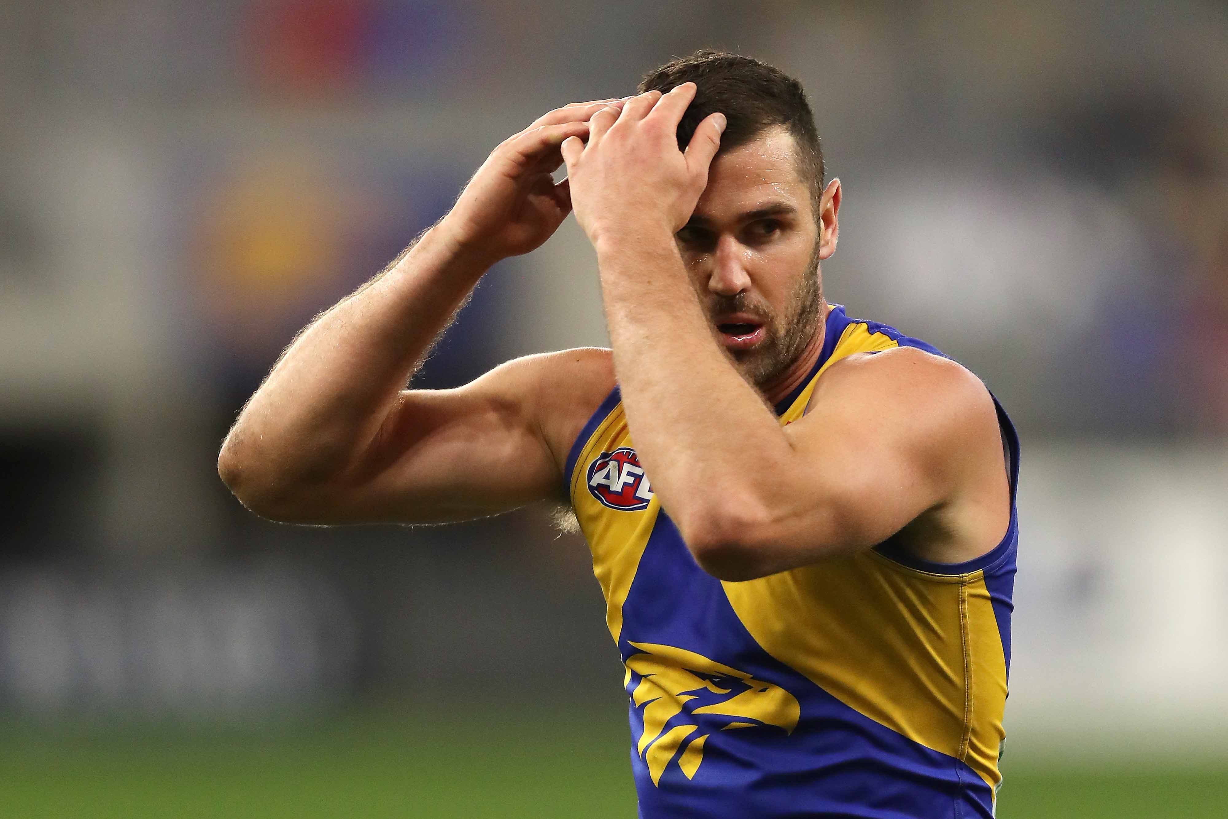 West Coast Players Stick By Unvaxxed Jack Darling