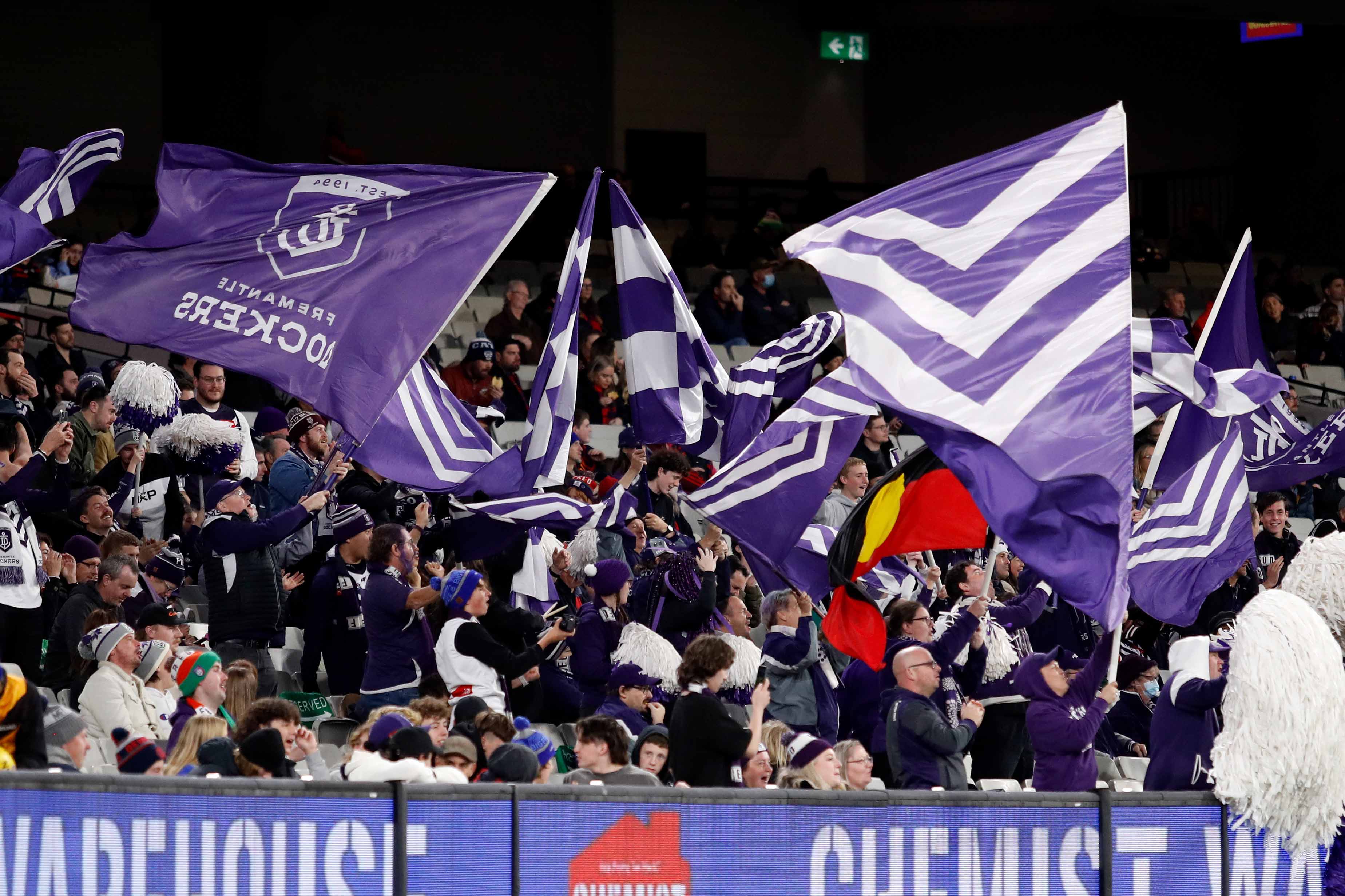 Surging Fremantle Dockers End Melbourne Demons' AFL Streak
