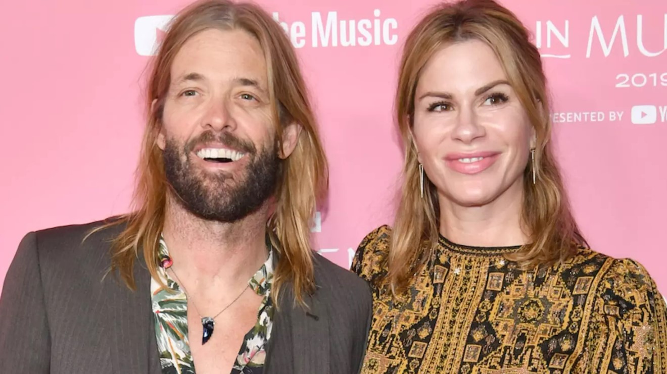 Foo Fighters Announce Taylor Hawkins Tribute Concerts As Wife Breaks ...