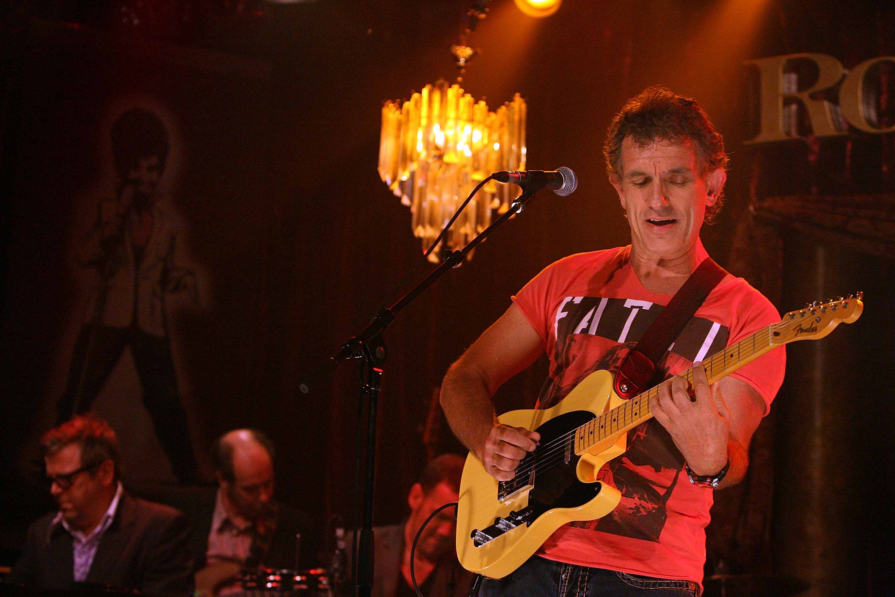 Ian Moss Recalls Creepy (Possibly Haunted) Moment During Soundcheck